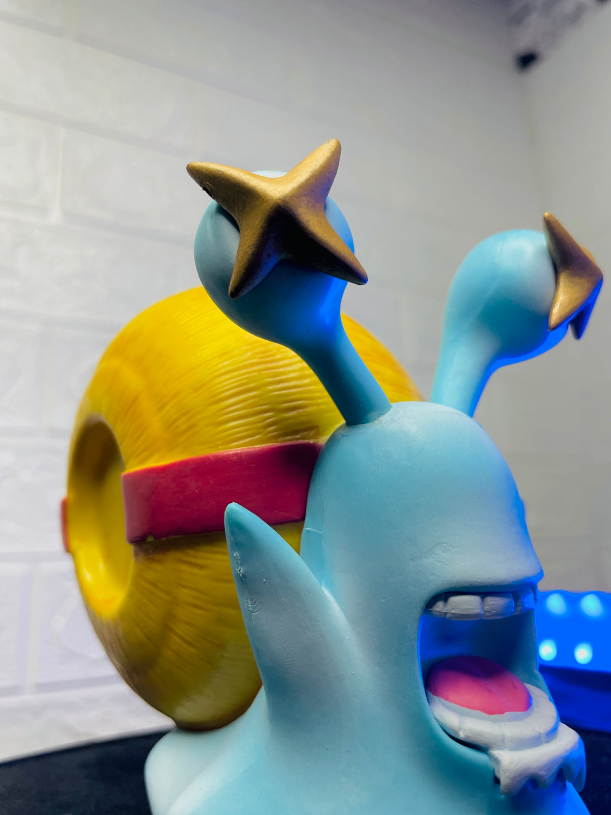 Monkey D. Luffy Transponder Snail